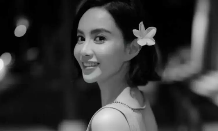 Apa Pekerjaan Dearly Joshua? Ini Profesi Mentereng Wanita yang Kepergok ...